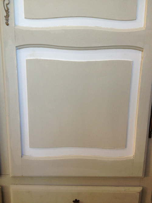 IF3553 PETITE DOUBLE DOOR FRENCH PROVENCAL STYLE ARMOIRE