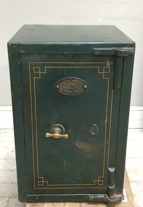 A4990 Old Thomas Withers Patent fireproof Safe